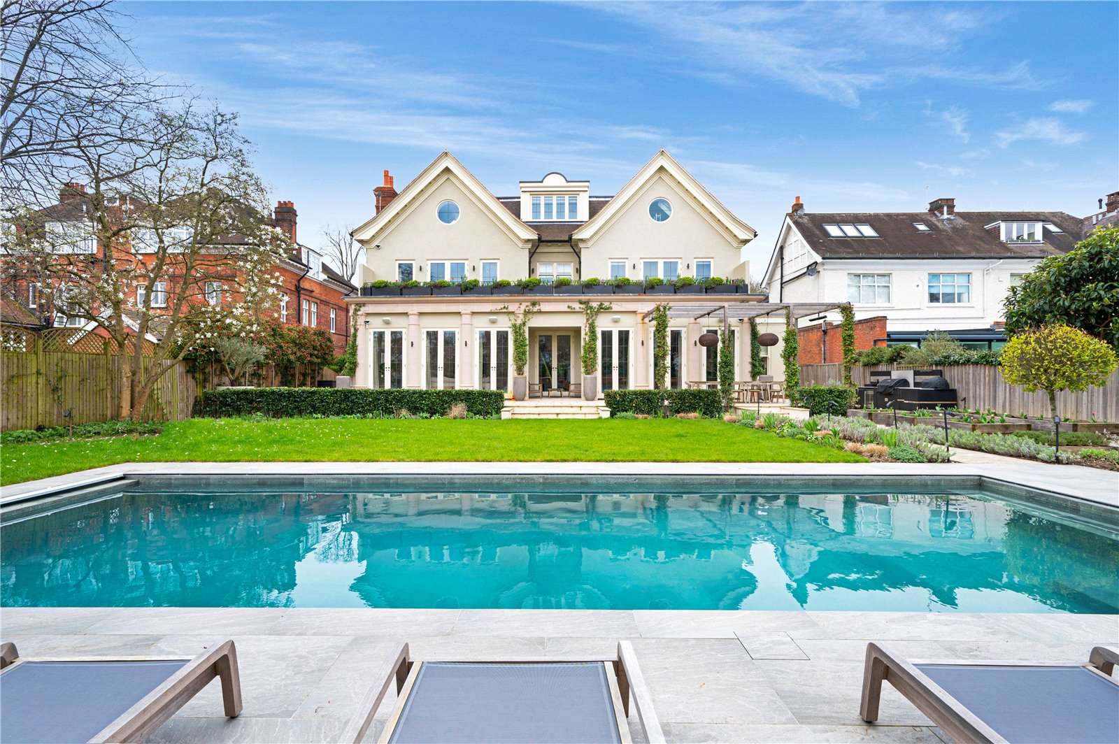 The world's finest homes & luxury living trends - Portfolio by Savills