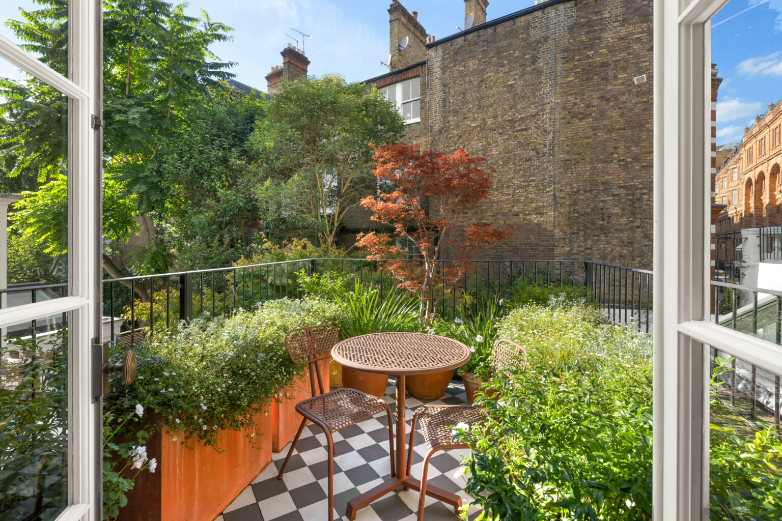 WALTON PLACE - Portfolio by Savills