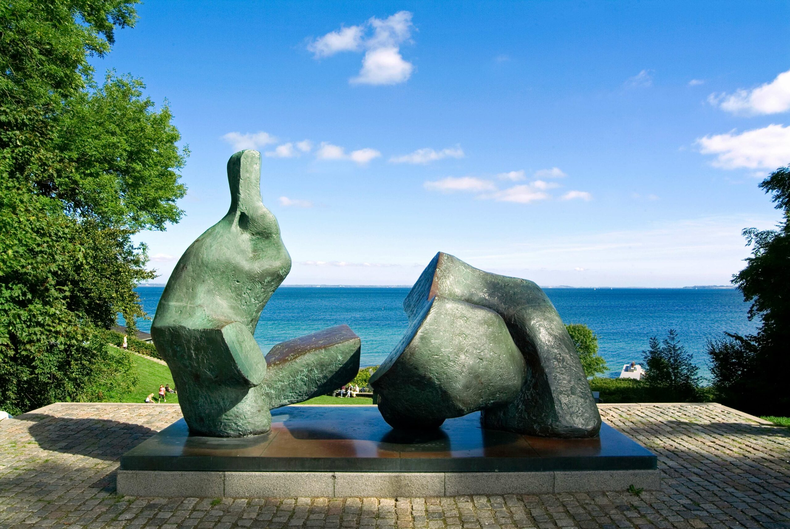 The best contemporary garden sculptures - Portfolio by Savills