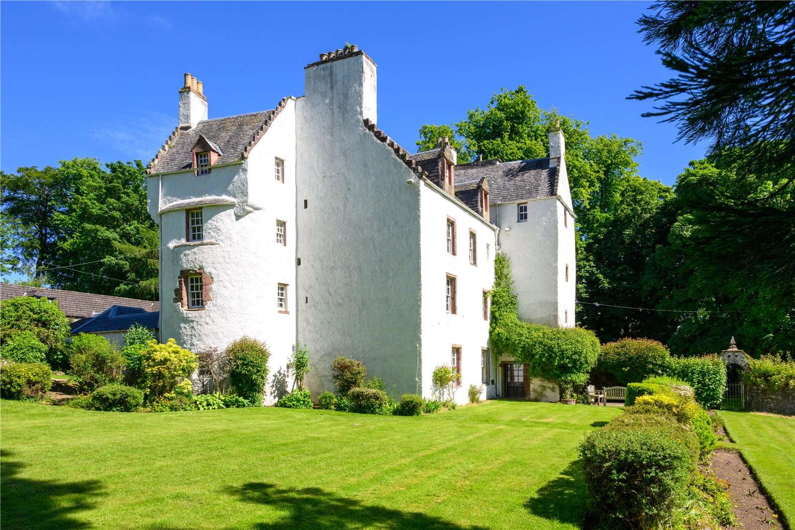 Playing For Keeps: The Finest Scottish Castles - Portfolio by Savills