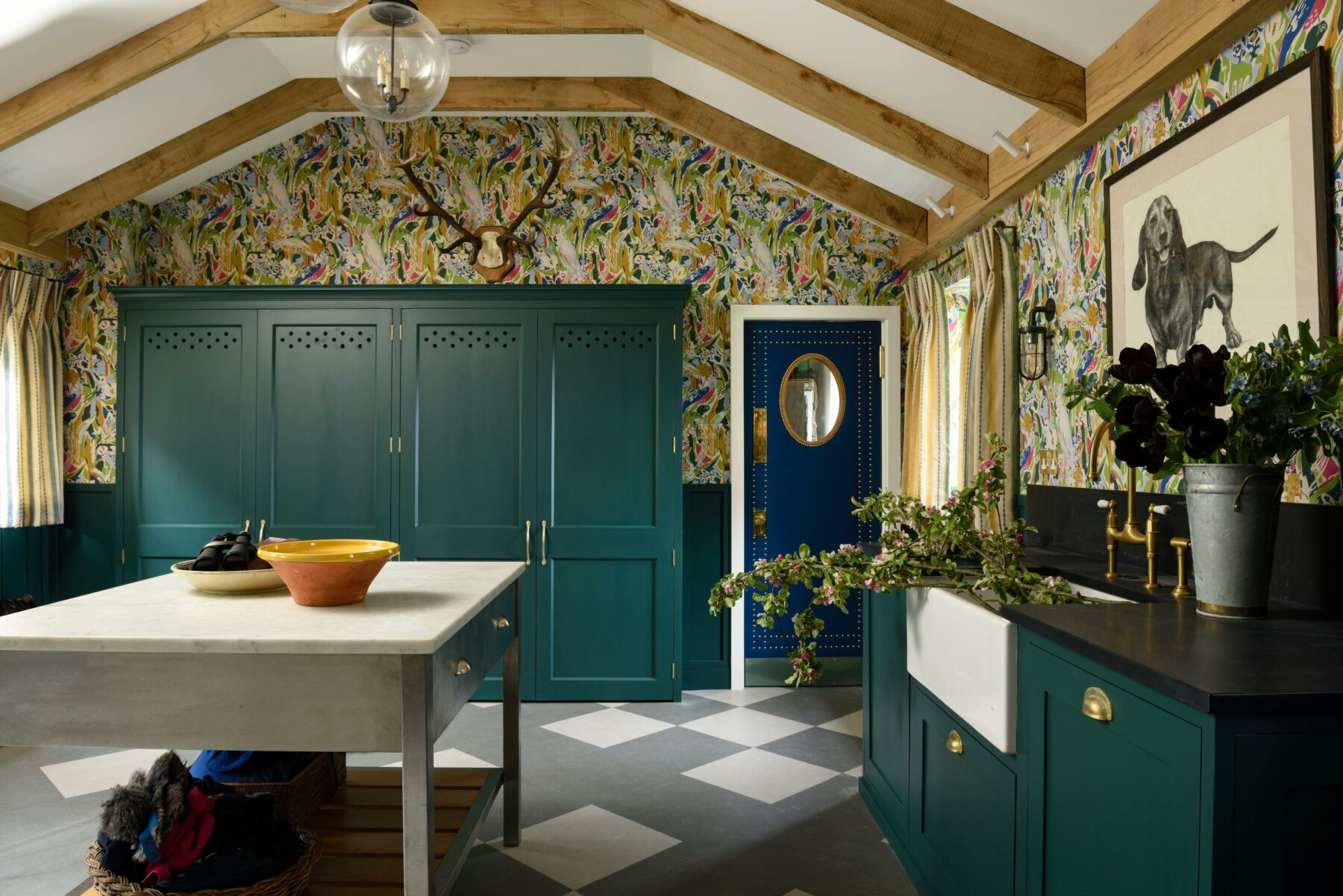 House style: Flora Soames - Portfolio by Savills