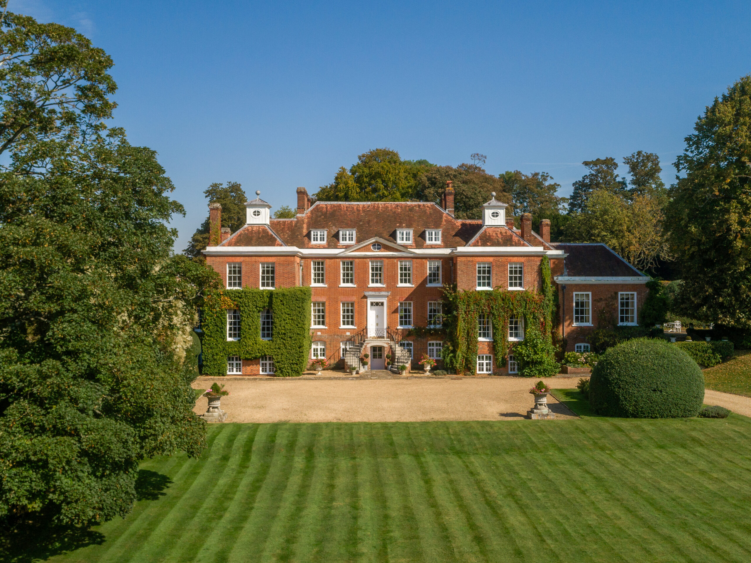HUNTON MANOR - Portfolio by Savills