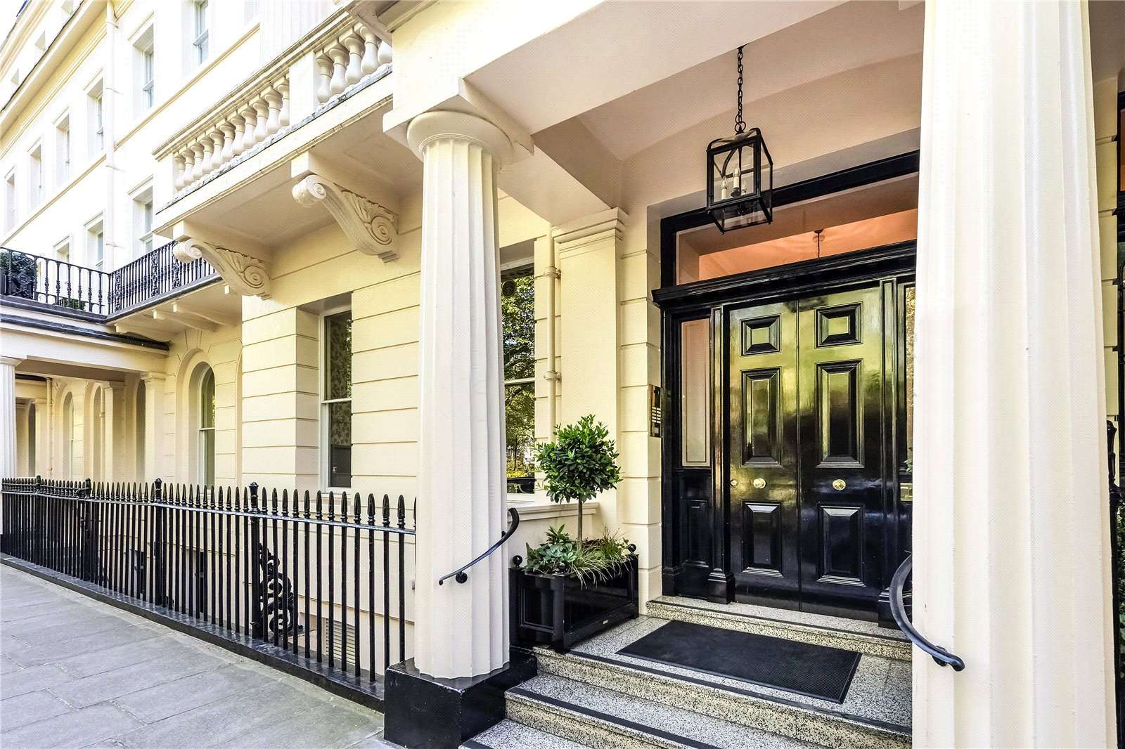 EATON SQUARE - Portfolio by Savills