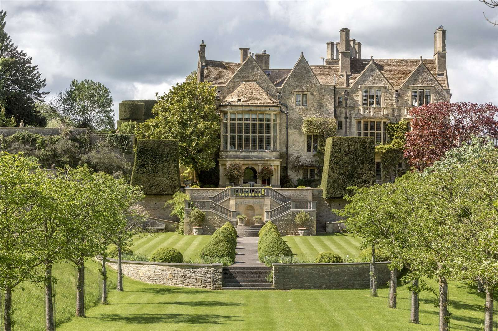The Beautiful South: Where to Find Classic Cotswolds Charm - Portfolio ...