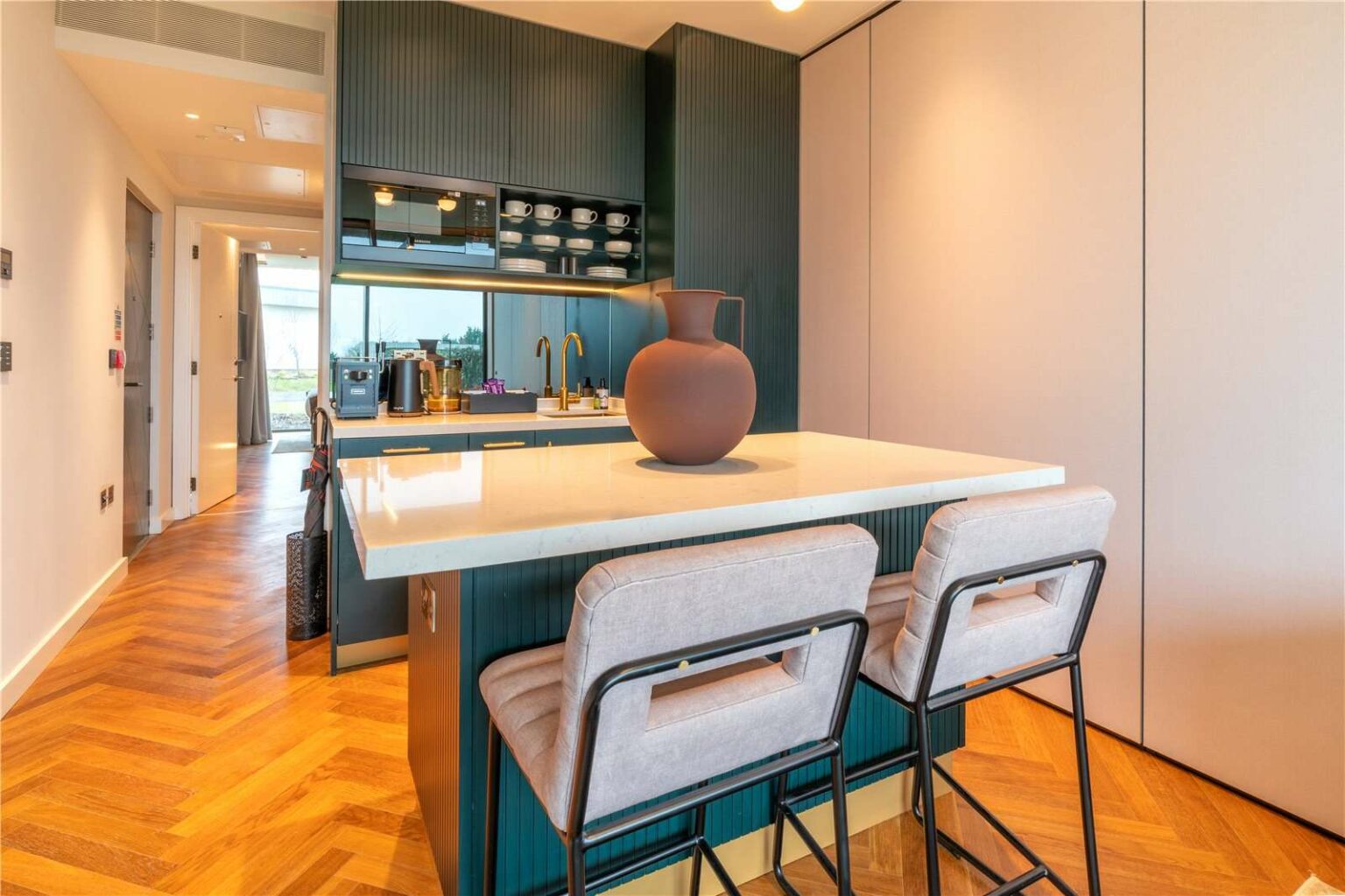 ESCAPADE SILVERSTONE - Portfolio by Savills