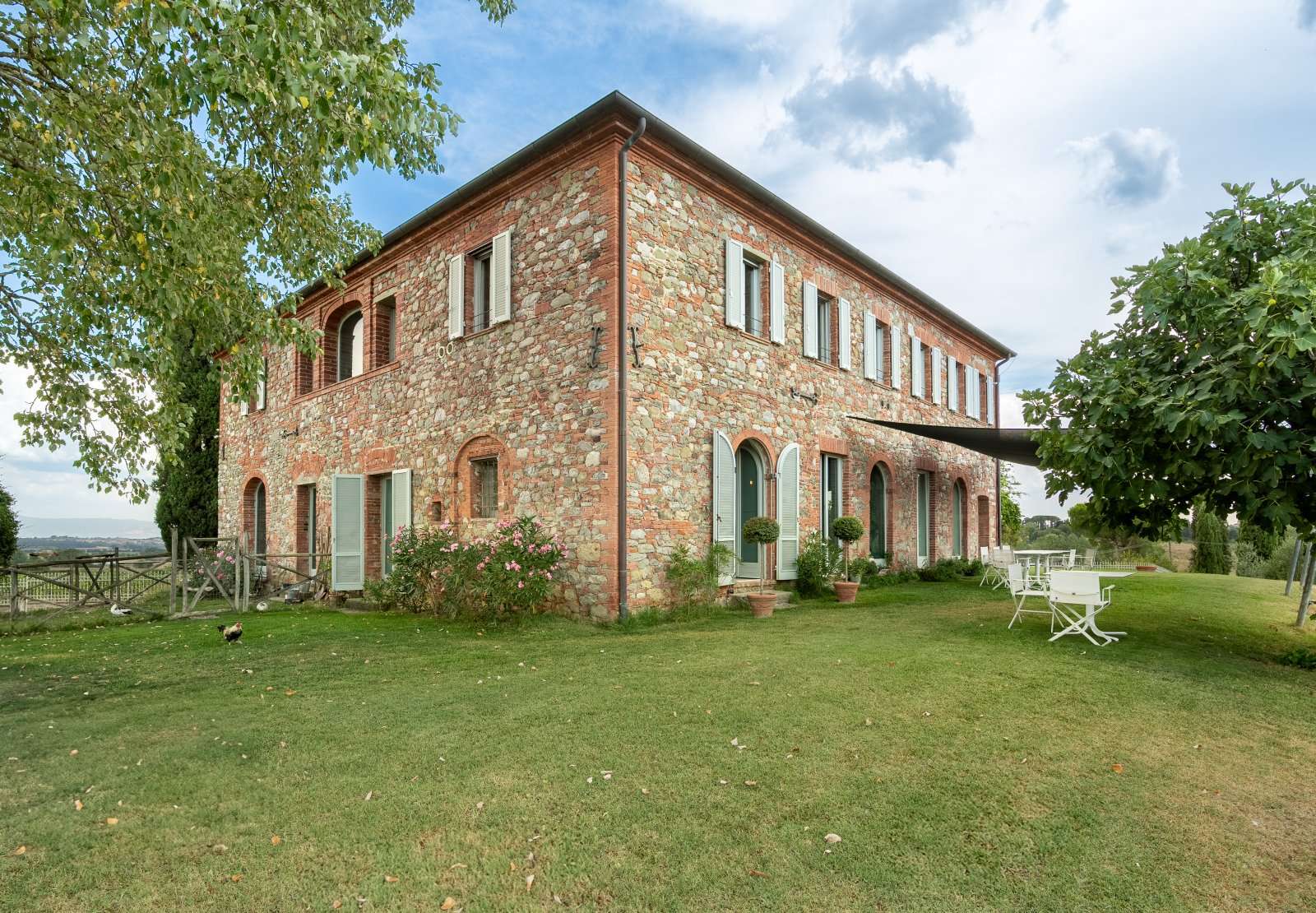 PODERE SAN CARLO - Portfolio by Savills