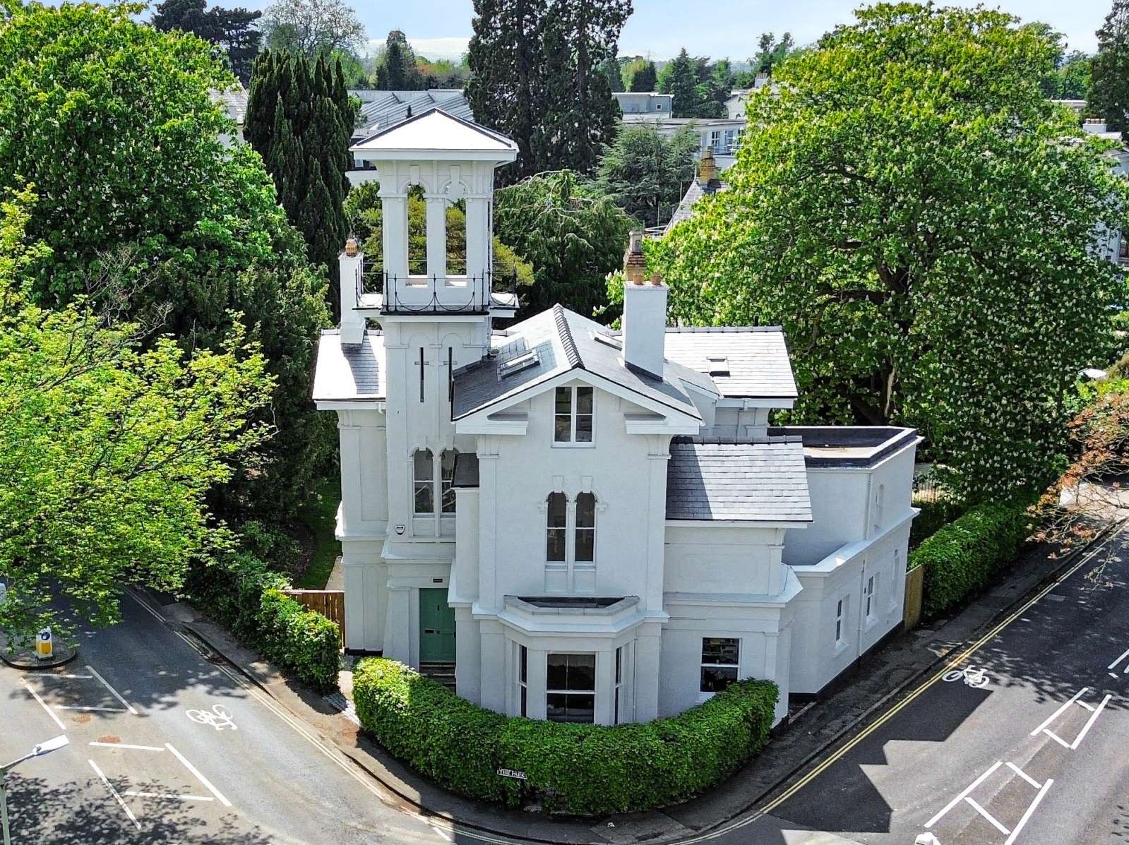 THE ZOOKEEPER'S HOUSE - Portfolio by Savills